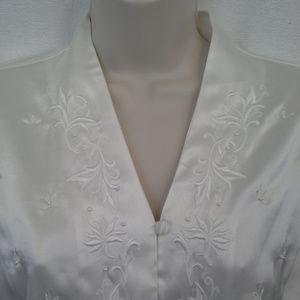 Laura Scott | Tops | Laura Scott Blouse Top Size 2 Beads White Cream ...